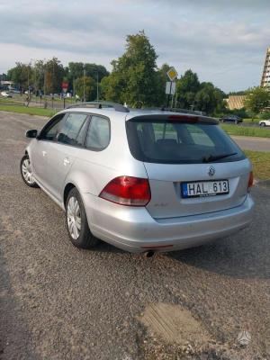 Grey Volkswagen Golf 2010 in Vilnius, with an engine capacity of 1.60 L and mileage of 365 thousand km for 2150 €, photo 6 on AUTOMOTO.COM.LV