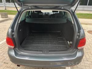 Pelēks Volkswagen Golf 2010 Rīga, ar dzinēja tilpumu 1.60 L un nobraukumu 240 tūkst. km par 4100 €, foto 6 vietnē AUTOMOTO.COM.LV