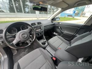 Pelēks Volkswagen Golf 2010 Rīga, ar dzinēja tilpumu 1.60 L un nobraukumu 240 tūkst. km par 4100 €, foto 7 vietnē AUTOMOTO.COM.LV