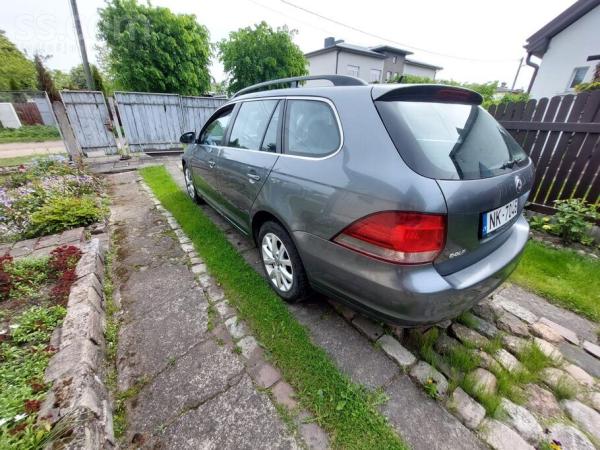 Grey Volkswagen Golf 2010 in Jelgava, with an engine capacity of 1.60 L and mileage of 408 thousand km for 1150 €, photo 3 on AUTOMOTO.COM.LV