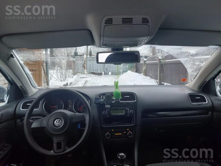 Pelēks Volkswagen Golf 2010 Jelgava, ar dzinēja tilpumu 1.60 L un nobraukumu 408 tūkst. km par 1150 €, foto 5 vietnē AUTOMOTO.COM.LV