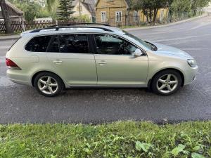 Pelēks Volkswagen Golf 2010 Kelmė, ar dzinēja tilpumu 1.39 L un nobraukumu 254 tūkst. km par 2650 €, foto 5 vietnē AUTOMOTO.COM.LV