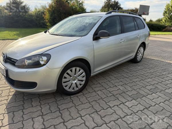 Grey Volkswagen Golf 2010 in Riga, with an engine capacity of 1.60 L and mileage of 170 thousand km for 3200 €, photo 3 on AUTOMOTO.COM.LV