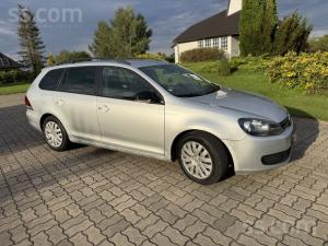 Pelēks Volkswagen Golf 2010 Rīga, ar dzinēja tilpumu 1.60 L un nobraukumu 170 tūkst. km par 3200 €, foto 4 vietnē AUTOMOTO.COM.LV