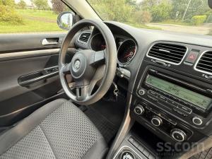 Pelēks Volkswagen Golf 2010 Rīga, ar dzinēja tilpumu 1.60 L un nobraukumu 170 tūkst. km par 3200 €, foto 10 vietnē AUTOMOTO.COM.LV