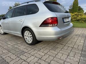 Pelēks Volkswagen Golf 2010 Rīga, ar dzinēja tilpumu 1.60 L un nobraukumu 170 tūkst. km par 3200 €, foto 24 vietnē AUTOMOTO.COM.LV