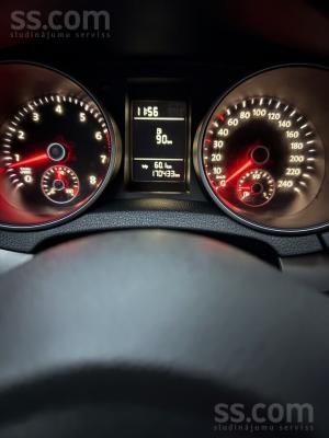 Pelēks Volkswagen Golf 2010 Rīga, ar dzinēja tilpumu 1.60 L un nobraukumu 170 tūkst. km par 3200 €, foto 28 vietnē AUTOMOTO.COM.LV