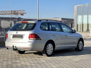 Grey Volkswagen Golf 2010 in Siauliai, with an engine capacity of 1.60 L and mileage of 263 thousand km for 3500 €, photo 7 on AUTOMOTO.COM.LV