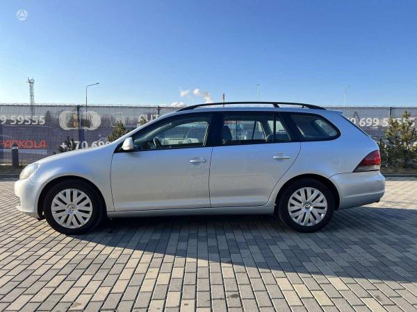 Pelēks Volkswagen Golf 2010 Šauļi, ar dzinēja tilpumu 1.60 L un nobraukumu 263 tūkst. km par 3500 €, foto 9 vietnē AUTOMOTO.COM.LV