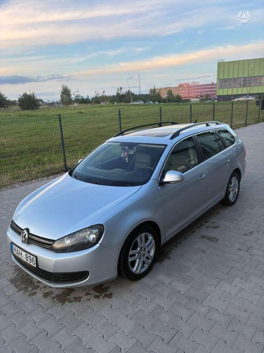 Grey Volkswagen Golf 2010 in Vilnius, with an engine capacity of 1.97 L and mileage of 214 thousand km for 2700 €, photo 1 on AUTOMOTO.COM.LV
