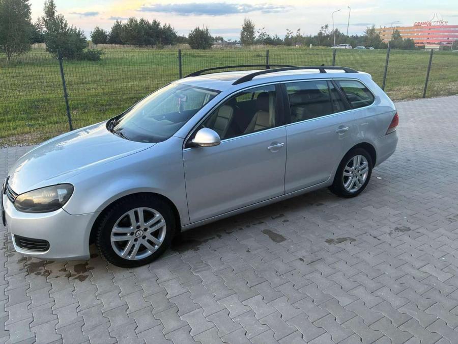 Grey Volkswagen Golf 2010 in Vilnius, with an engine capacity of 1.97 L and mileage of 214 thousand km for 2700 €, photo 8 on AUTOMOTO.COM.LV