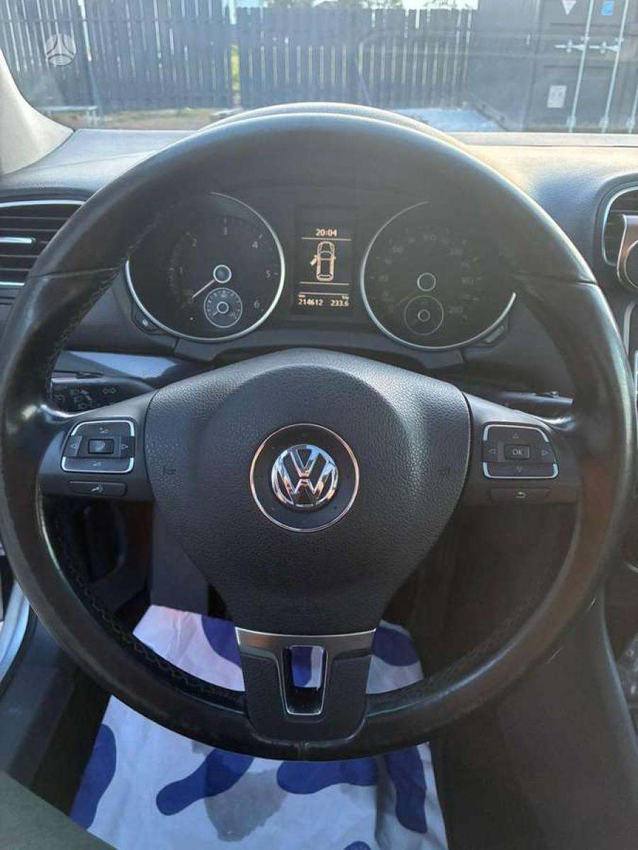 Grey Volkswagen Golf 2010 in Vilnius, with an engine capacity of 1.97 L and mileage of 214 thousand km for 2700 €, photo 14 on AUTOMOTO.COM.LV