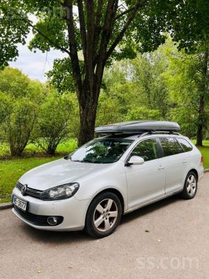 Pelēks Volkswagen Golf 2010 Rīga, ar dzinēja tilpumu 1.60 L un nobraukumu 291 tūkst. km par 2200 €, foto  vietnē AUTOMOTO.COM.LV