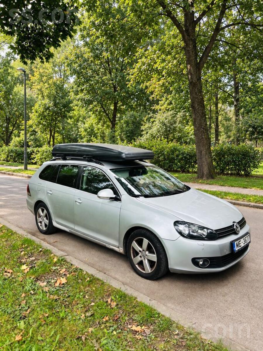 Grey Volkswagen Golf 2010 in Riga, with an engine capacity of 1.60 L and mileage of 291 thousand km for 2200 €, photo 3 on AUTOMOTO.COM.LV