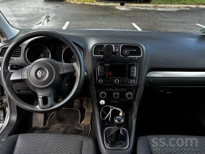 Grey Volkswagen Golf 2010 in Riga, with an engine capacity of 1.60 L and mileage of 373 thousand km for 2000 €, photo 7 on AUTOMOTO.COM.LV