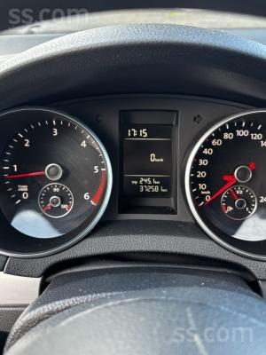 Grey Volkswagen Golf 2010 in Riga, with an engine capacity of 1.60 L and mileage of 373 thousand km for 2000 €, photo 8 on AUTOMOTO.COM.LV