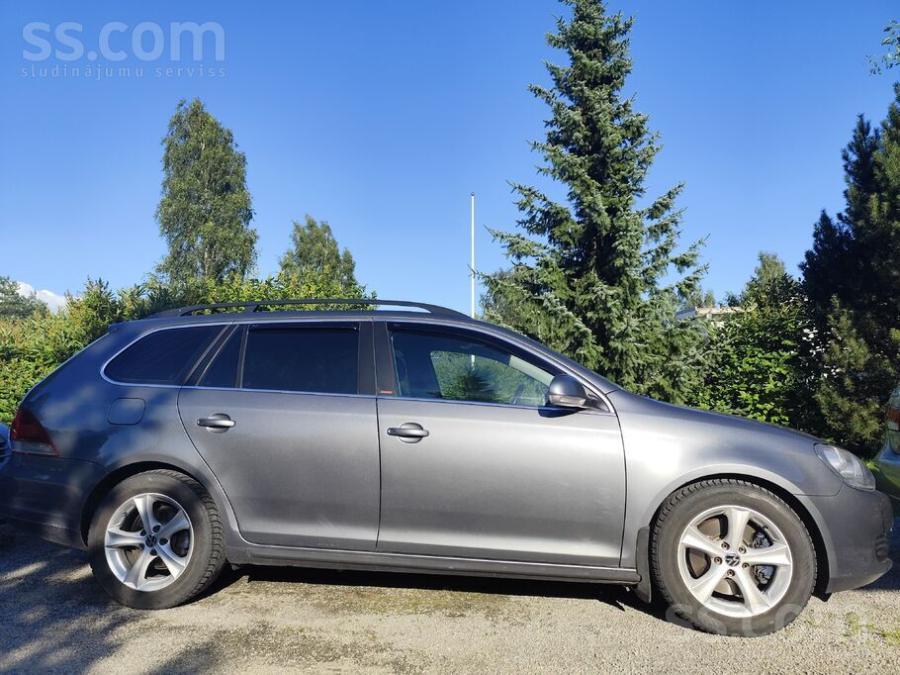Pelēks Volkswagen Golf 2010 Rīga, ar dzinēja tilpumu 1.60 L un nobraukumu 393 tūkst. km par 3700 €, foto 1 vietnē AUTOMOTO.COM.LV