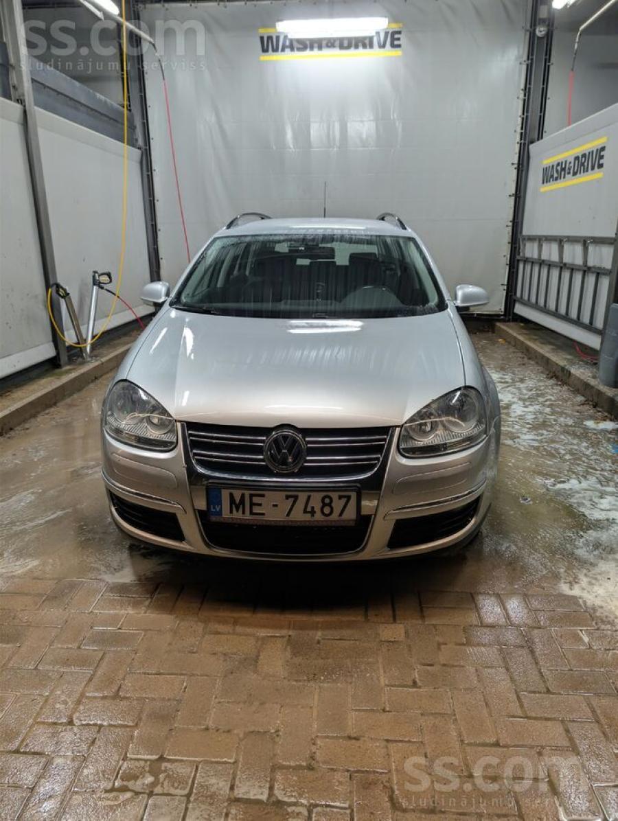 Grey Volkswagen Golf 2010 in Riga, with an engine capacity of 2.00 L and mileage of 310 thousand km for 2150 €, photo 1 on AUTOMOTO.COM.LV