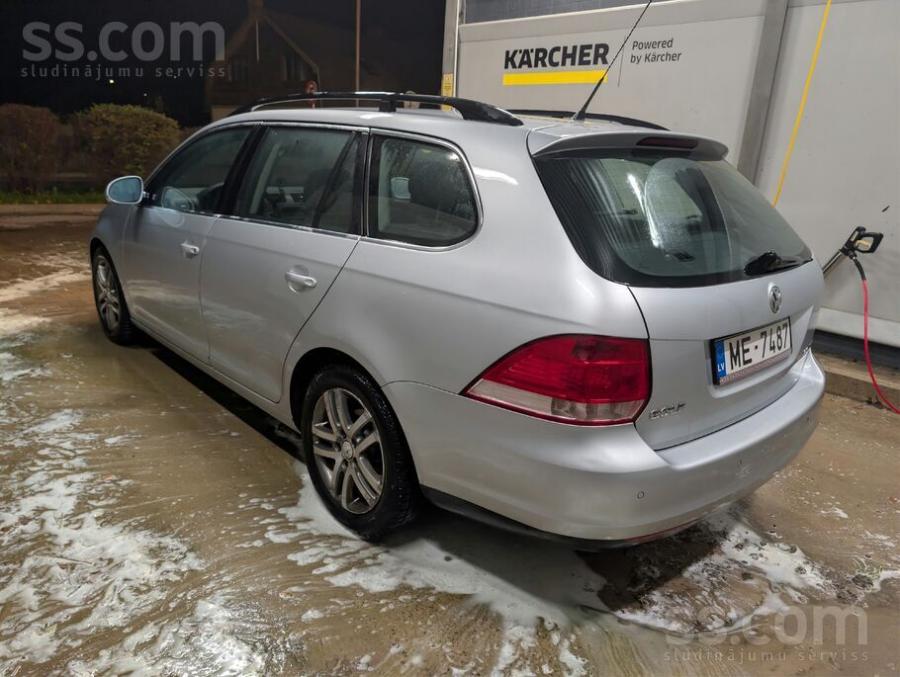 Grey Volkswagen Golf 2010 in Riga, with an engine capacity of 2.00 L and mileage of 310 thousand km for 2150 €, photo 4 on AUTOMOTO.COM.LV