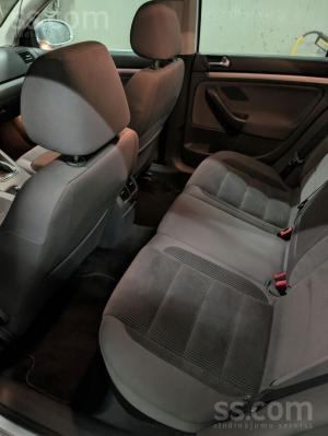 Grey Volkswagen Golf 2010 in Riga, with an engine capacity of 2.00 L and mileage of 310 thousand km for 2150 €, photo 11 on AUTOMOTO.COM.LV