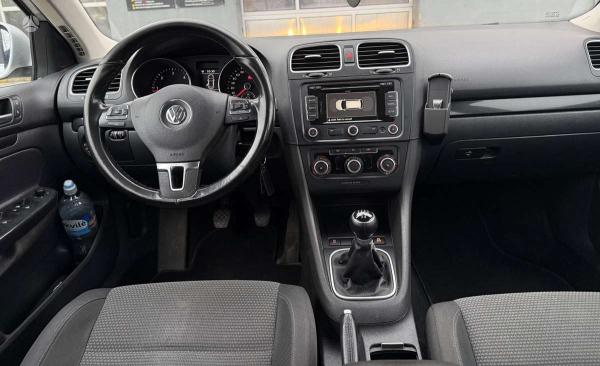 Grey Volkswagen Golf 2011 in Panevezys, with an engine capacity of 1.60 L and mileage of 365 thousand km for 2650 €, photo 8 on AUTOMOTO.COM.LV