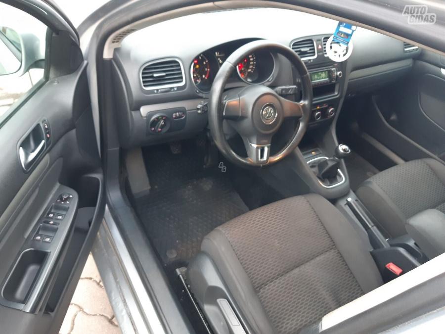 Grey Volkswagen Golf 2011 in Kaunas, with an engine capacity of 2.00 L and mileage of 200 thousand km for 1500 €, photo 21 on AUTOMOTO.COM.LV