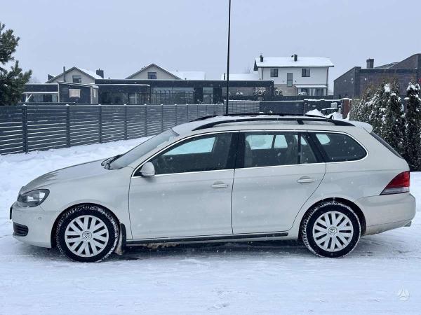 Grey Volkswagen Golf 2011 in Vilnius, with an engine capacity of 1.39 L and mileage of 270 thousand km for 3900 €, photo 2 on AUTOMOTO.COM.LV