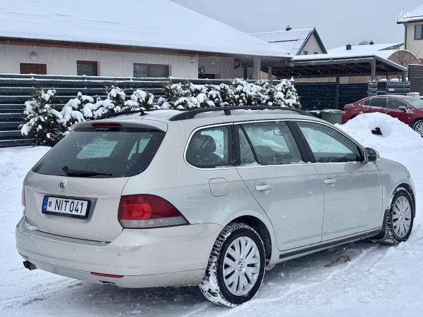 Grey Volkswagen Golf 2011 in Vilnius, with an engine capacity of 1.39 L and mileage of 270 thousand km for 3900 €, photo 5 on AUTOMOTO.COM.LV