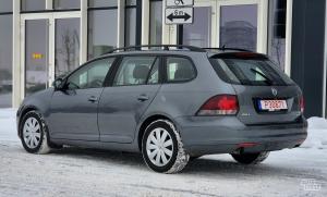 Pelēks Volkswagen Golf 2011 Viļņa, ar dzinēja tilpumu 1.60 L un nobraukumu 268 tūkst. km par 3350 €, foto 2 vietnē AUTOMOTO.COM.LV