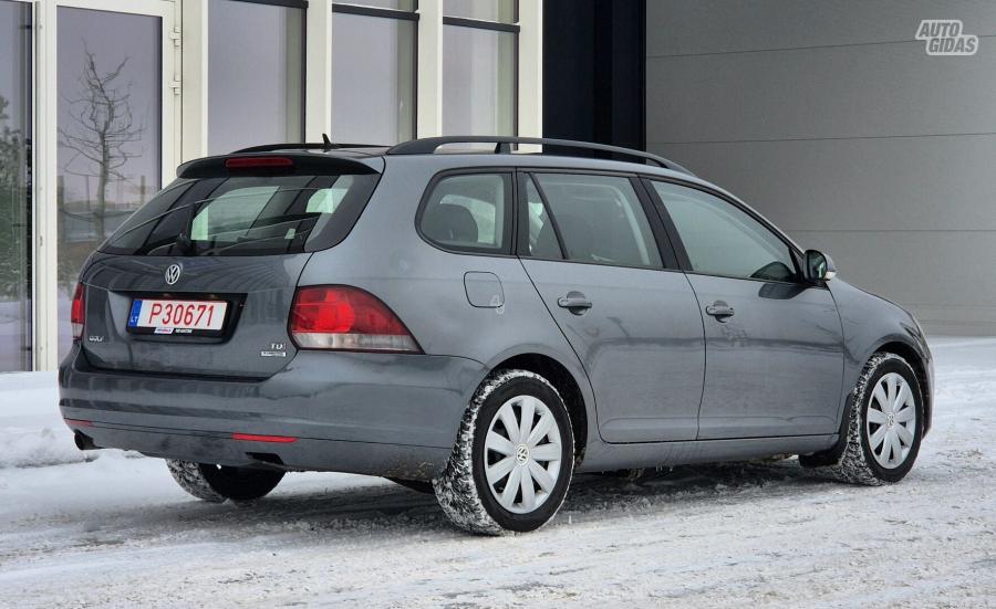 Pelēks Volkswagen Golf 2011 Viļņa, ar dzinēja tilpumu 1.60 L un nobraukumu 268 tūkst. km par 3350 €, foto 6 vietnē AUTOMOTO.COM.LV