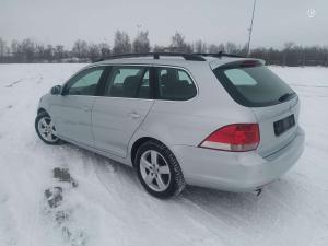 Grey Volkswagen Golf 2011 in Marijampole, with an engine capacity of 1.60 L and mileage of 225 thousand km for 3999 €, photo 5 on AUTOMOTO.COM.LV