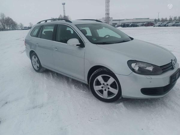 Pelēks Volkswagen Golf 2011 Marijampole, ar dzinēja tilpumu 1.60 L un nobraukumu 225 tūkst. km par 3999 €, foto 6 vietnē AUTOMOTO.COM.LV