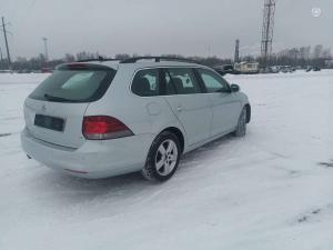 Grey Volkswagen Golf 2011 in Marijampole, with an engine capacity of 1.60 L and mileage of 225 thousand km for 3999 €, photo 8 on AUTOMOTO.COM.LV