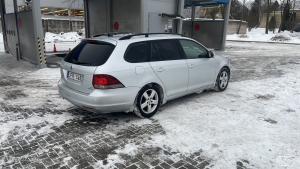 Grey Volkswagen Golf 2011 in Vilnius, with an engine capacity of 1.60 L and mileage of 330 thousand km for 2200 €, photo 4 on AUTOMOTO.COM.LV