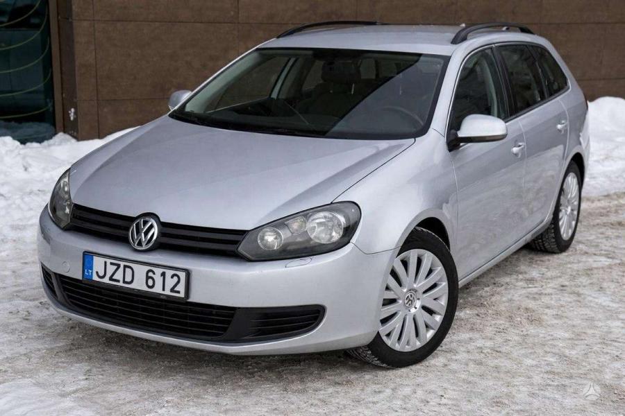 Grey Volkswagen Golf 2011 in Klaipeda, with an engine capacity of 1.60 L and mileage of 292 thousand km for 2880 €, photo 1 on AUTOMOTO.COM.LV