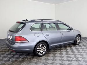 Pelēks Volkswagen Golf 2011 Tallina, ar dzinēja tilpumu 1.40 L un nobraukumu 288 tūkst. km par 2299 €, foto 4 vietnē AUTOMOTO.COM.LV