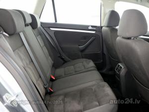 Pelēks Volkswagen Golf 2011 Tallina, ar dzinēja tilpumu 1.40 L un nobraukumu 288 tūkst. km par 2299 €, foto 8 vietnē AUTOMOTO.COM.LV