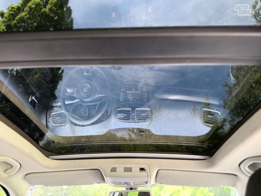 Grey Volkswagen Golf 2011 in Vilnius, with an engine capacity of 1.60 L and mileage of 329 thousand km for 2200 €, photo 13 on AUTOMOTO.COM.LV