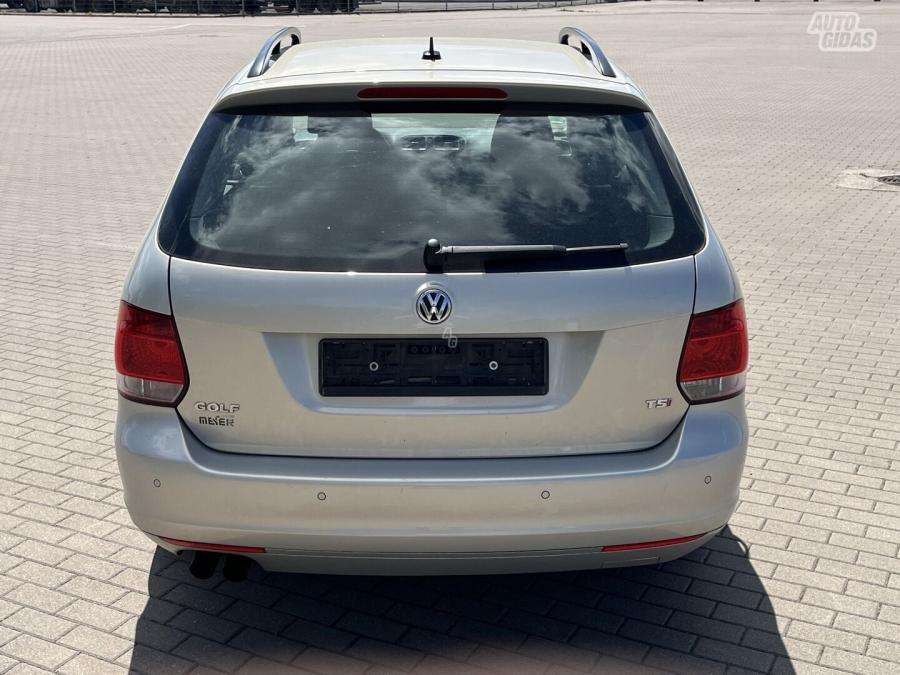 Grey Volkswagen Golf 2011 in Marijampole, with an engine capacity of 1.40 L and mileage of 225 thousand km for 2950 €, photo 7 on AUTOMOTO.COM.LV