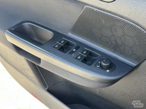 Grey Volkswagen Golf 2011 in Marijampole, with an engine capacity of 1.40 L and mileage of 225 thousand km for 2950 €, photo 19 on AUTOMOTO.COM.LV