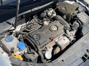 Grey Volkswagen Golf 2011 in Marijampole, with an engine capacity of 1.40 L and mileage of 225 thousand km for 2950 €, photo 24 on AUTOMOTO.COM.LV