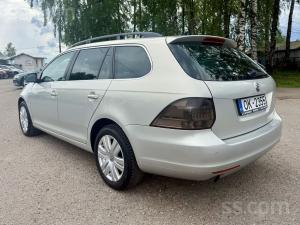 Grey Volkswagen Golf 2011 in Riga, with an engine capacity of 1.60 L and mileage of 0 thousand km for 4550 €, photo 11 on AUTOMOTO.COM.LV