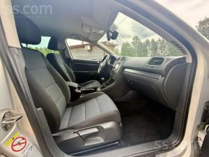 Grey Volkswagen Golf 2011 in Riga, with an engine capacity of 1.60 L and mileage of 0 thousand km for 4550 €, photo 17 on AUTOMOTO.COM.LV