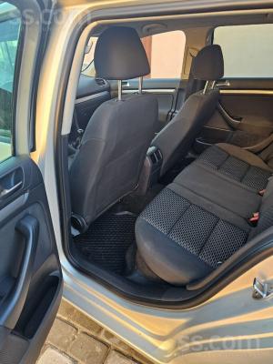 Grey Volkswagen Golf 2011 in Ogre, with an engine capacity of 1.40 L and mileage of 27 thousand km for 3350 €, photo 10 on AUTOMOTO.COM.LV