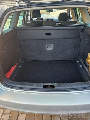 Grey Volkswagen Golf 2011 in Ogre, with an engine capacity of 1.40 L and mileage of 27 thousand km for 3350 €, photo 12 on AUTOMOTO.COM.LV