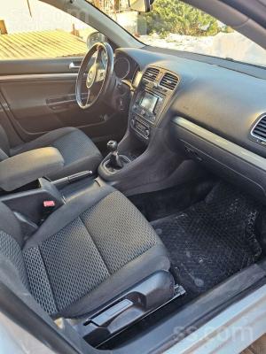 Grey Volkswagen Golf 2011 in Ogre, with an engine capacity of 1.40 L and mileage of 27 thousand km for 3350 €, photo 14 on AUTOMOTO.COM.LV