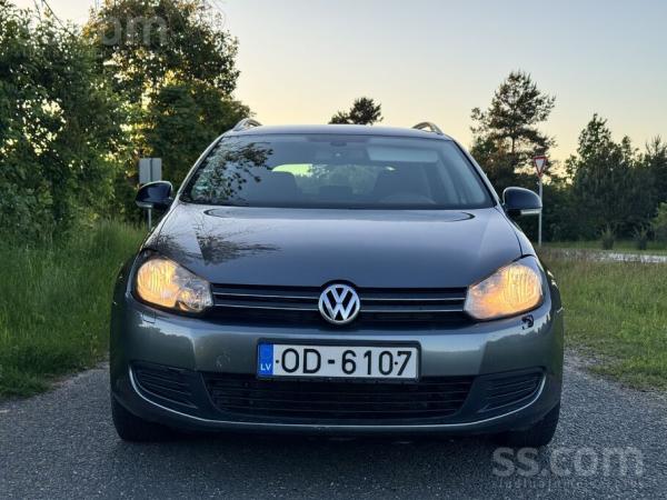 Pelēks Volkswagen Golf 2011 Rīga, ar dzinēja tilpumu 1.60 L un nobraukumu 364 tūkst. km par 3200 €, foto 2 vietnē AUTOMOTO.COM.LV