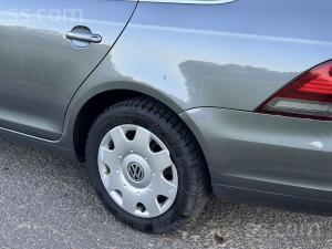 Grey Volkswagen Golf 2011 in Riga, with an engine capacity of 1.60 L and mileage of 364 thousand km for 3200 €, photo 6 on AUTOMOTO.COM.LV