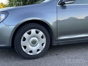 Grey Volkswagen Golf 2011 in Riga, with an engine capacity of 1.60 L and mileage of 364 thousand km for 3200 €, photo 12 on AUTOMOTO.COM.LV