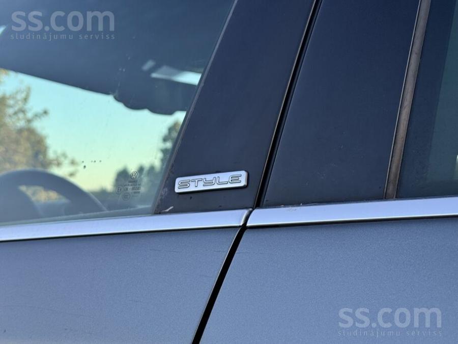 Grey Volkswagen Golf 2011 in Riga, with an engine capacity of 1.60 L and mileage of 364 thousand km for 3200 €, photo 13 on AUTOMOTO.COM.LV